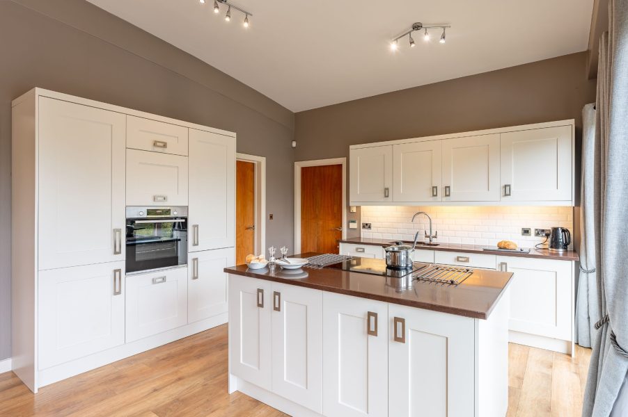 Discover Yorkshire Lodge Holidays | Brompton Lakes